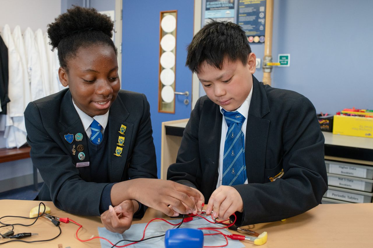 Transforming_access_to_STEM_with_EngineeringUK_01 | City & Guilds Foundation